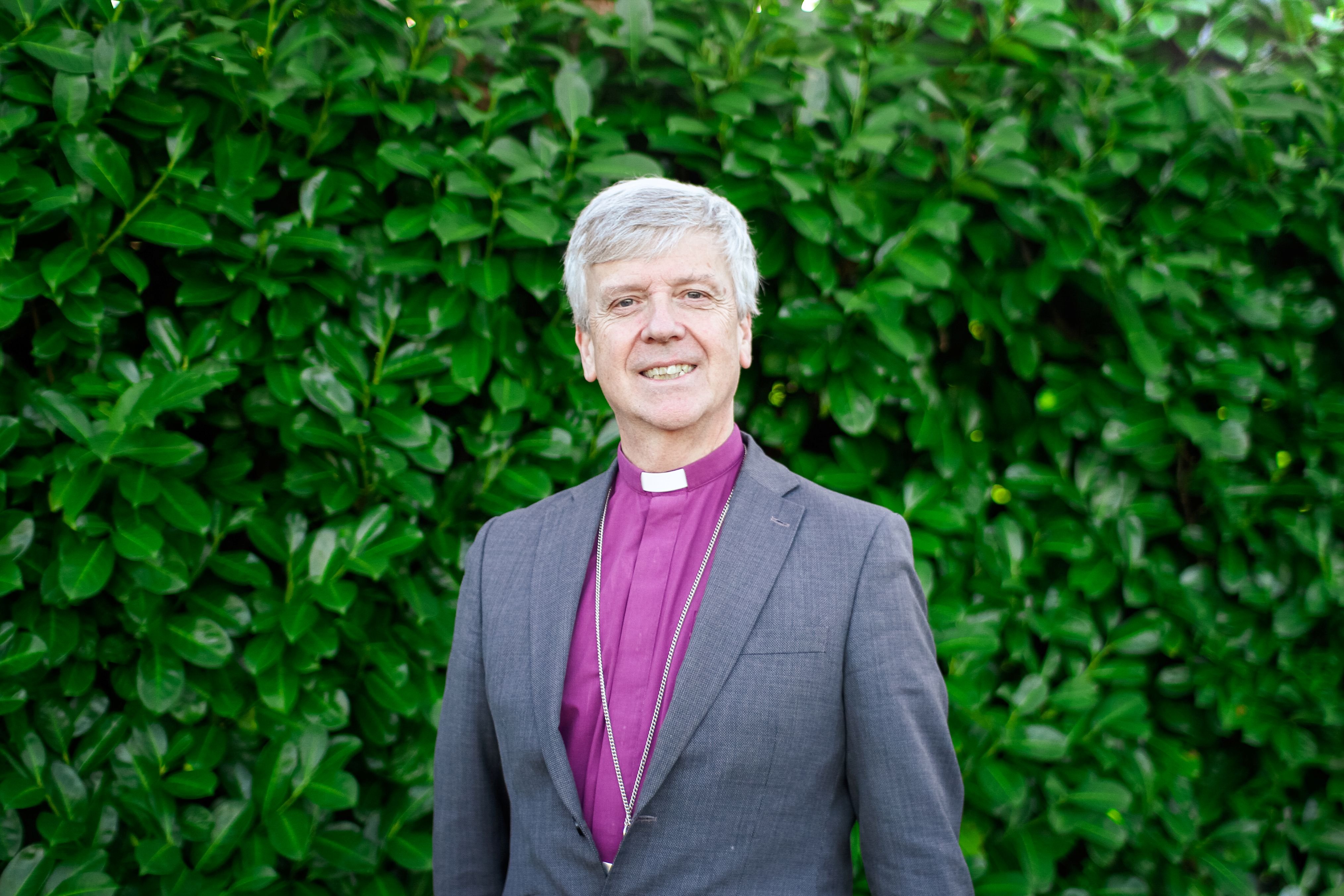 Bishop of Guildford diagnosed with inoperable cancer | bordonherald.com